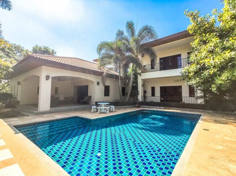 Villas with Private Pool for Sale in Yu Wa, San Pa Tong