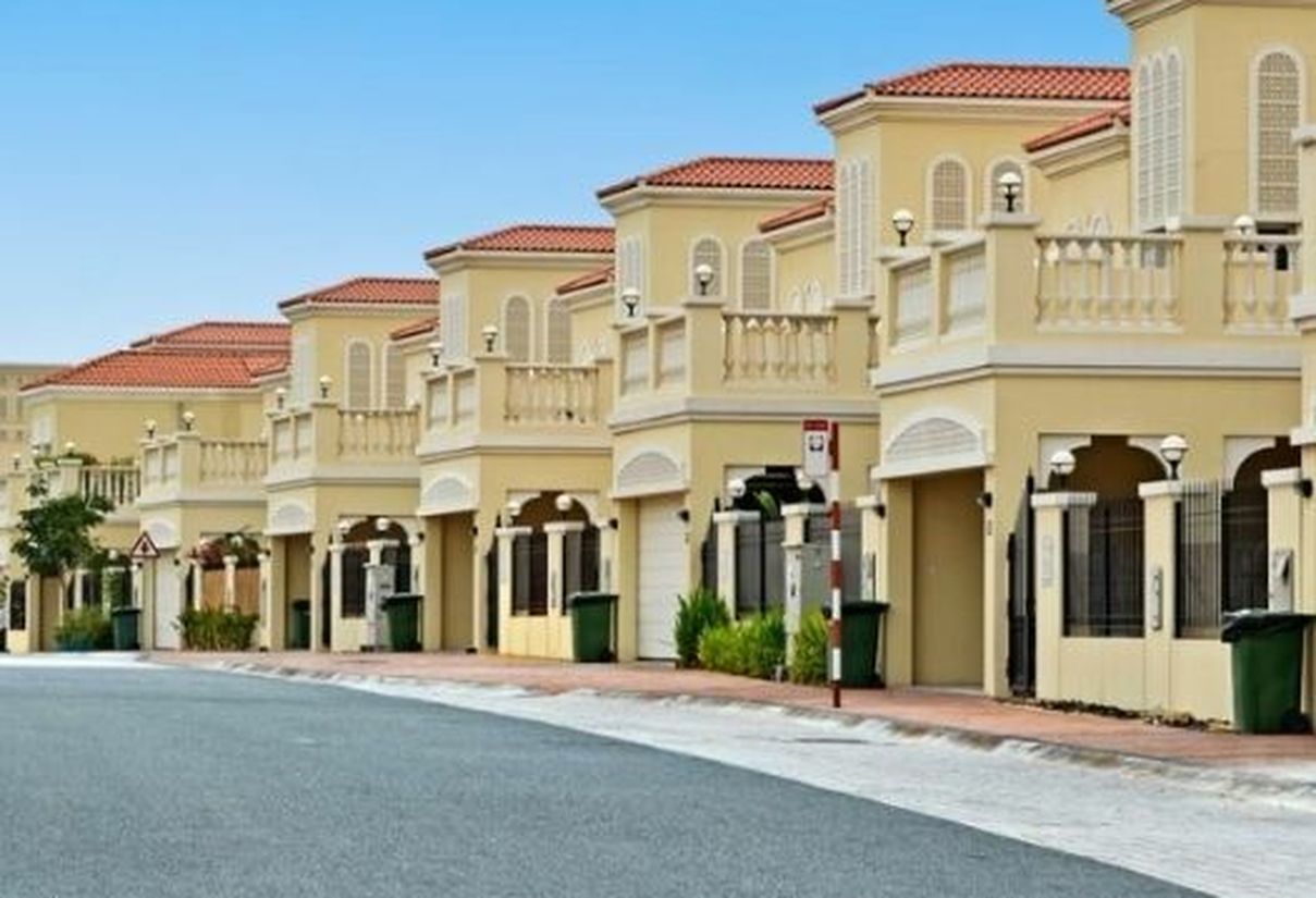 O2 Tower, Dubai - 16 condo's for sale and rent - Nuroa