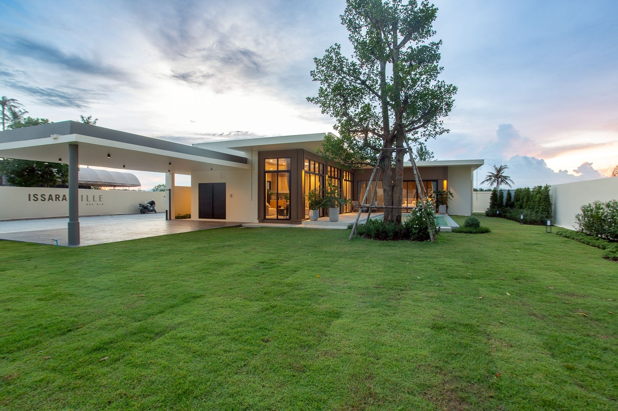 Issara Ville Hua Hin, Hua Hin - 9 houses for sale and rent | KaiBaanThai