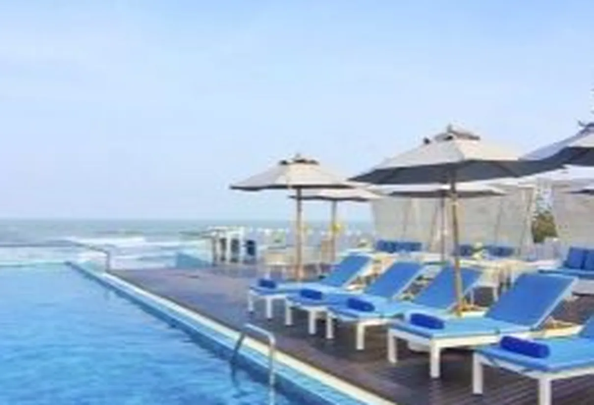 3 Bedroom Condo for Rent at Baan Rom Ruen for ฿160,000/mo | U1814626