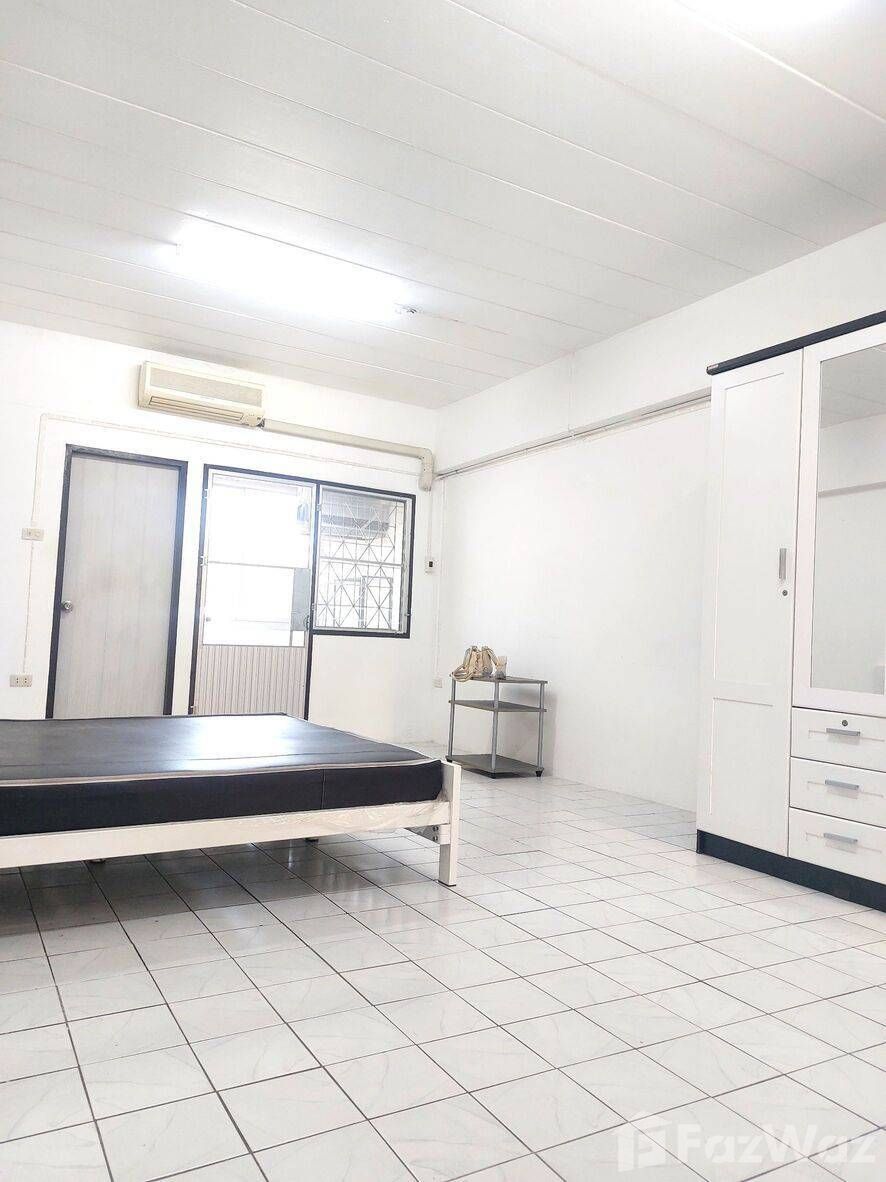 Studio Condo for Sale at Twin Tower for ฿670,000 | U5551932