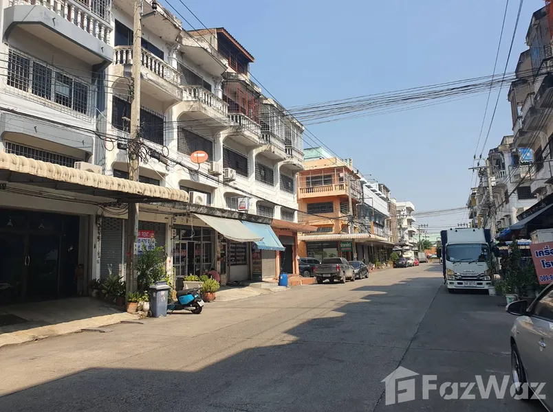 3 Bedroom Whole buildings for Rent in Bang Khun Thian, Bangkok