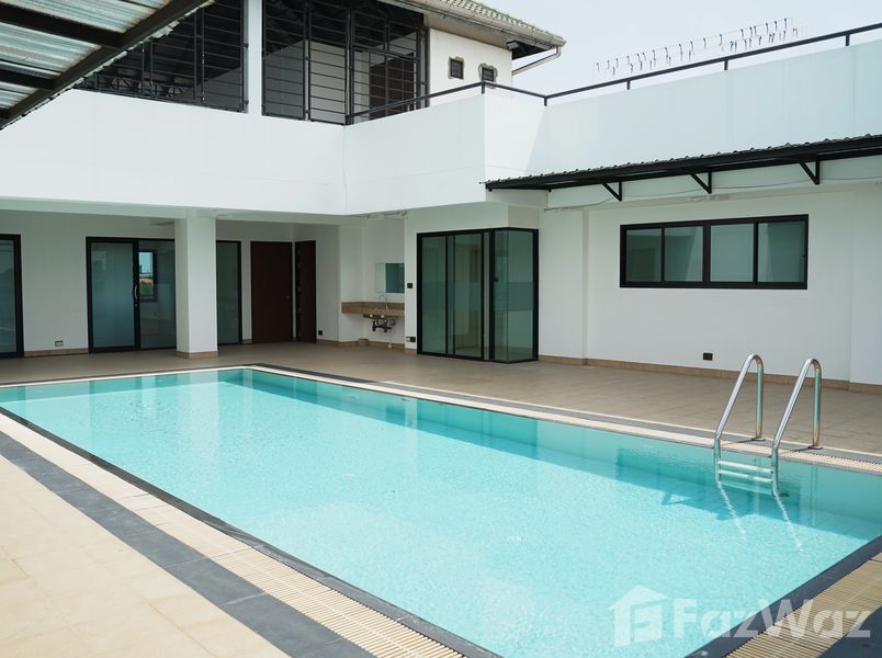 Offices with Private Pool for Rent in Thailand