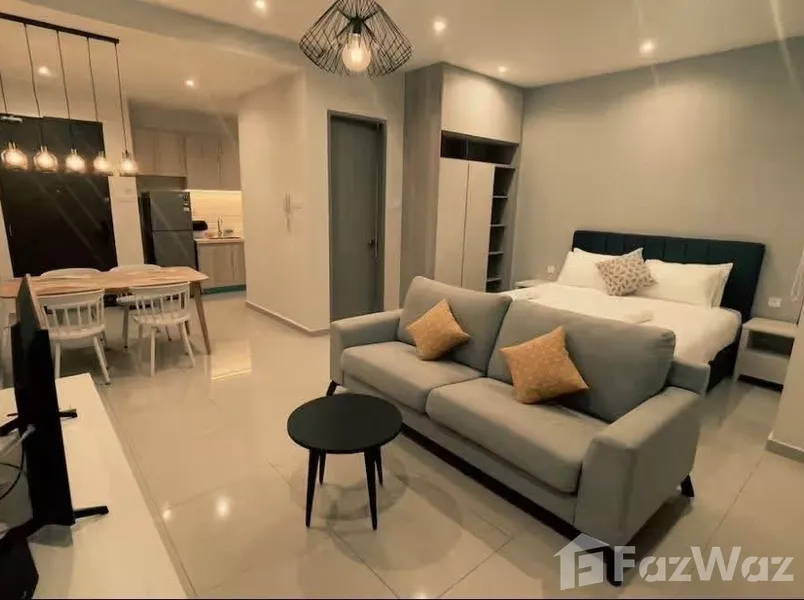 Studio Condos for Rent in Monk's hill, Newton